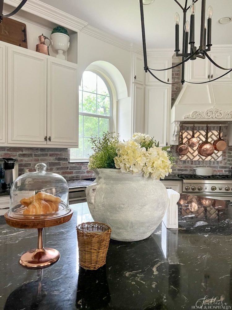 Feature Friday: Southern Home & Hospitality - Southern Hospitality