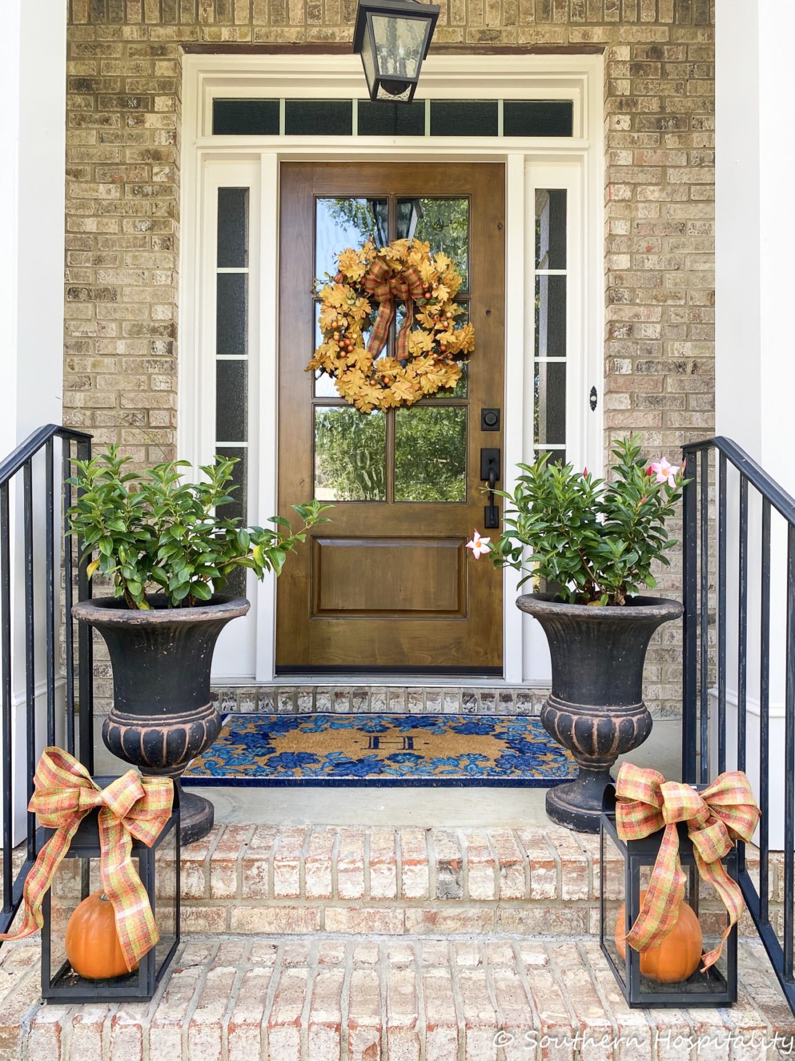 20 Inspiring Fall Porches - Southern Hospitality